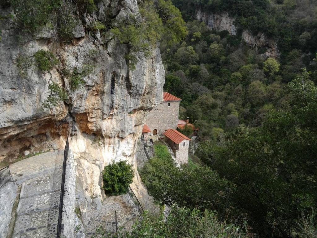 ΙΕΡΑ ΜΟΝΗ ΑΙΜΥΑΛΩΝ ΔΗΜΗΤΣΑΝΑΣ – Krites Travel