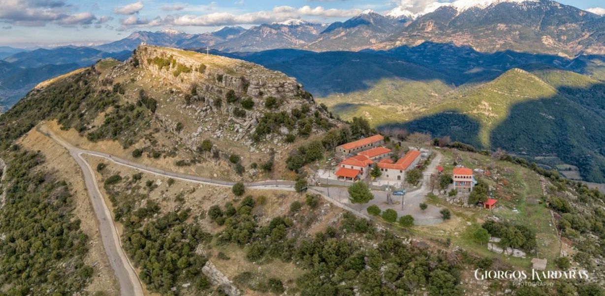 ΙΕΡΑ ΜΟΝΗ ΚΟΙΜΗΣΕΩΣ ΤΗΣ ΘΕΟΤΟΚΟΥ ΒΛΟΧΟΥ – Krites Travel