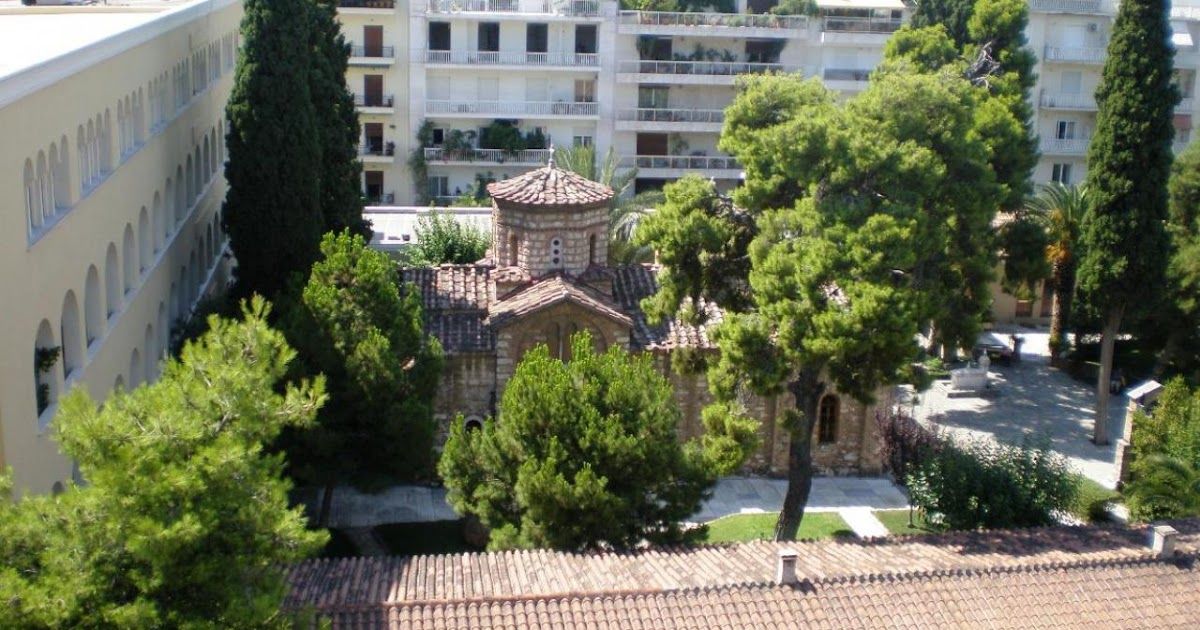 ΙΕΡΑ ΜΟΝΗ ΠΕΤΡΑΚΗ Ή ΑΓΙΟΙ ΑΣΩΜΑΤΟΙ ΤΑΞΙΑΡΧΕΣ – Krites Travel